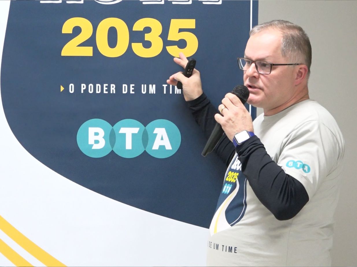 Pentacampeão Ricardinho participa de evento da BTA Aditivos, em Xanxerê